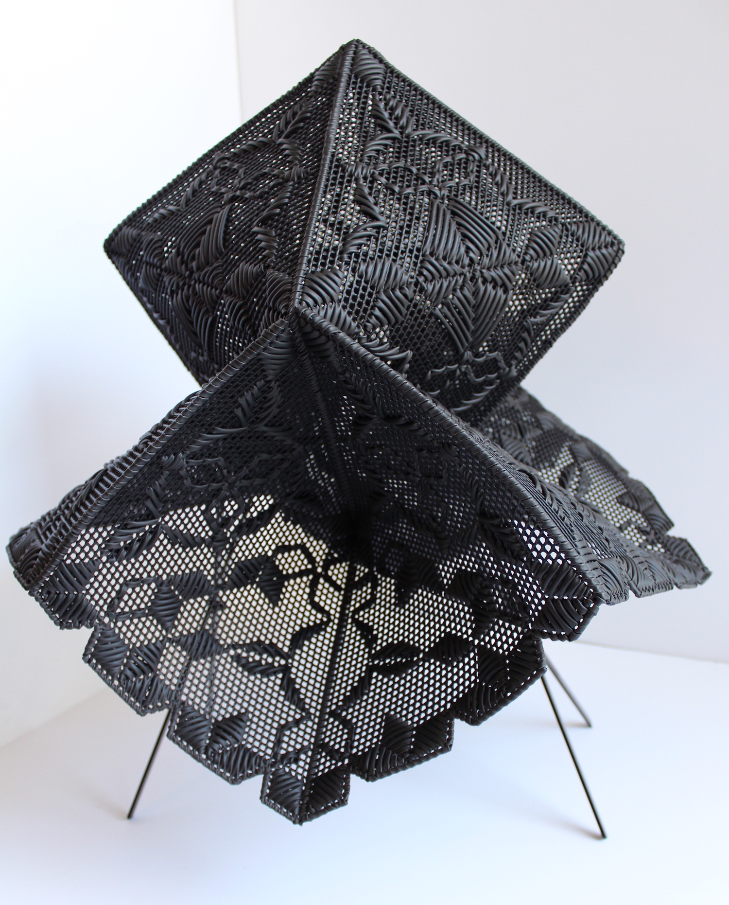 to Hold – JEANETTE STOK